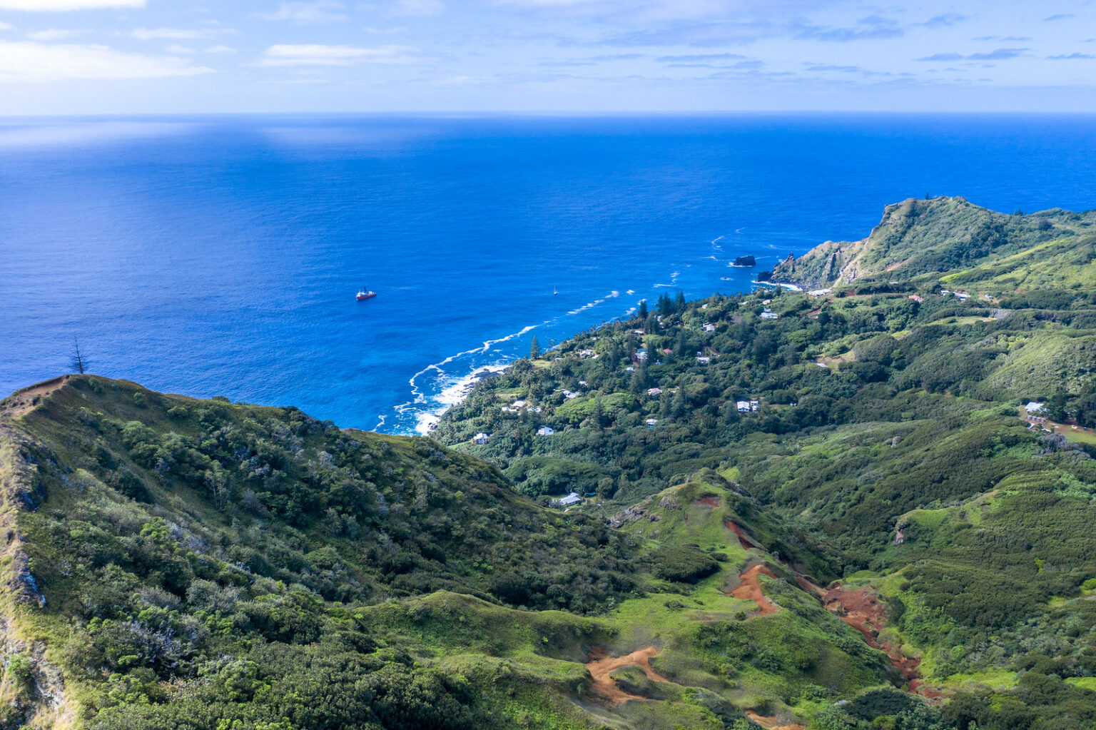 In deep water? Understanding the future climate risks to Pitcairn’s ... In deep water? Understanding the future climate risks to Pitcairn’s ...